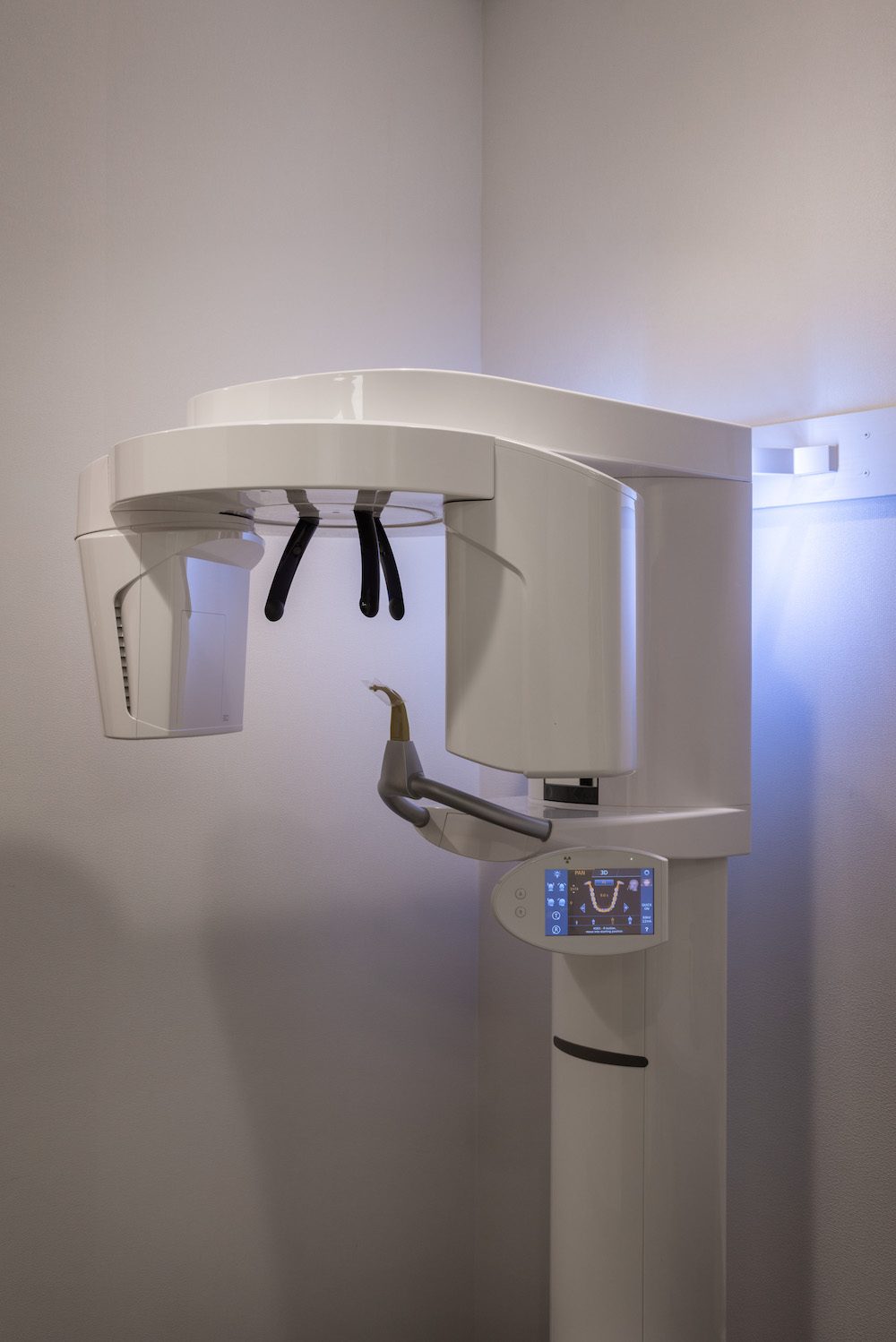 High-Tech Dentist - Zenith Dental